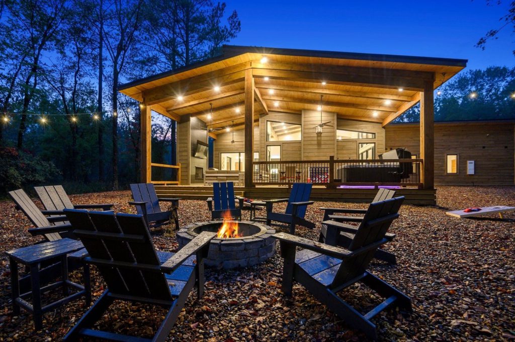 Why Stay at Hochatown Cabin Rentals - Beavers Bend Creative Escapes